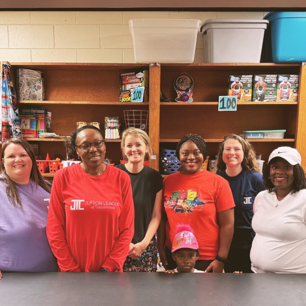 Holt Elementary School Partnership - Junior League of Tuscaloosa, AL